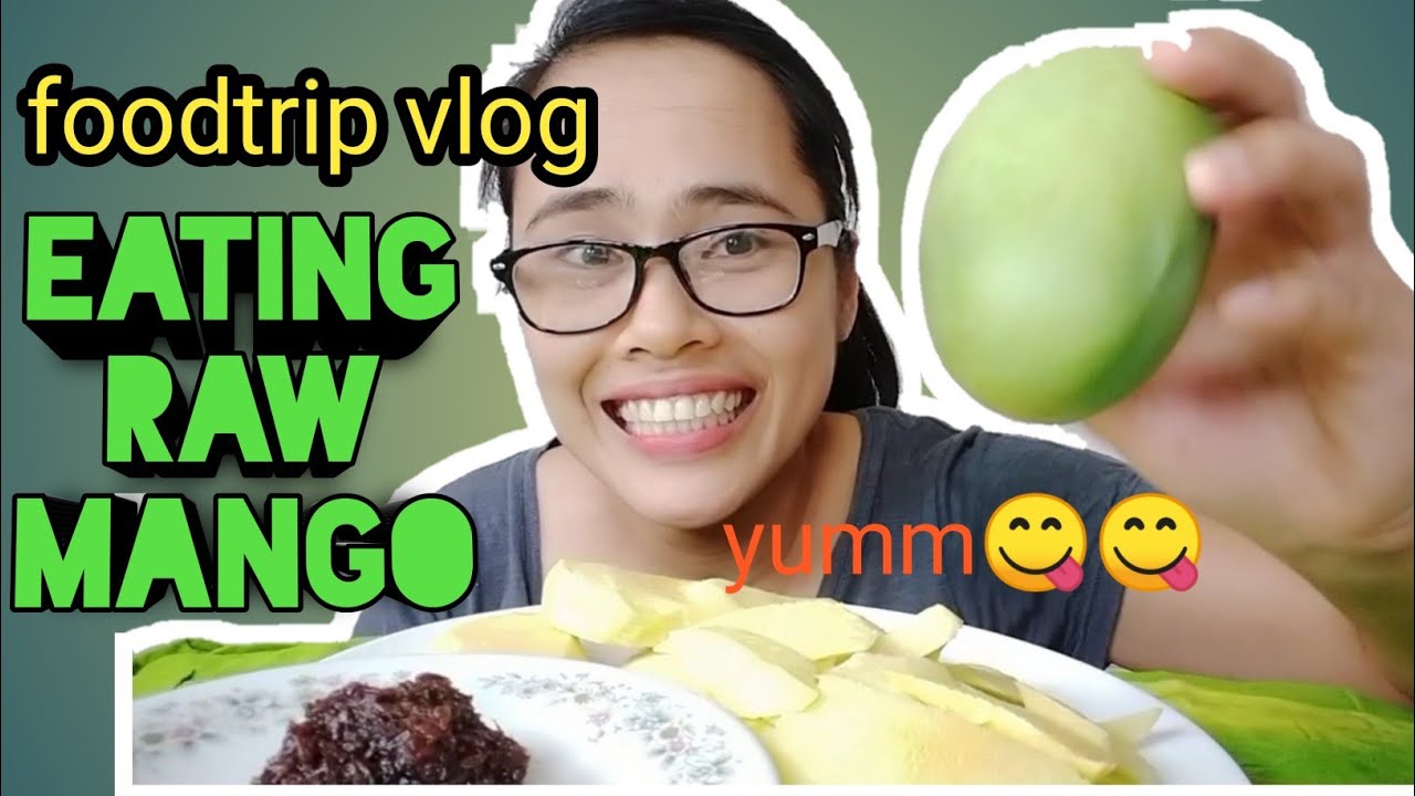 eating raw mango with alamang😋😋 - YouTube