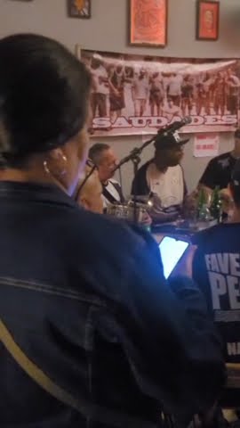 Favela Pesada no Boteco A Revolucionária/ Samba de Terreiro/Samba Puro ...