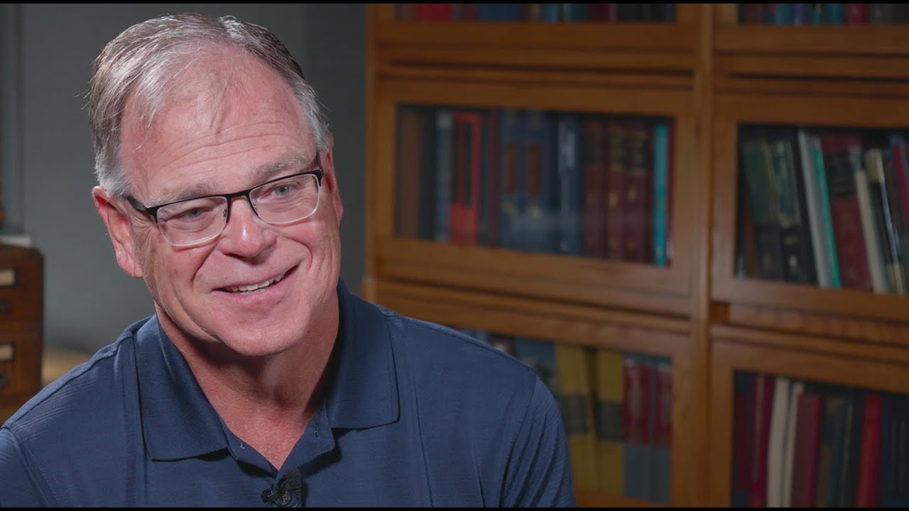 Meet Dr. Thomas J. Reilly - Crystal Clinic Orthopaedic Center - YouTube