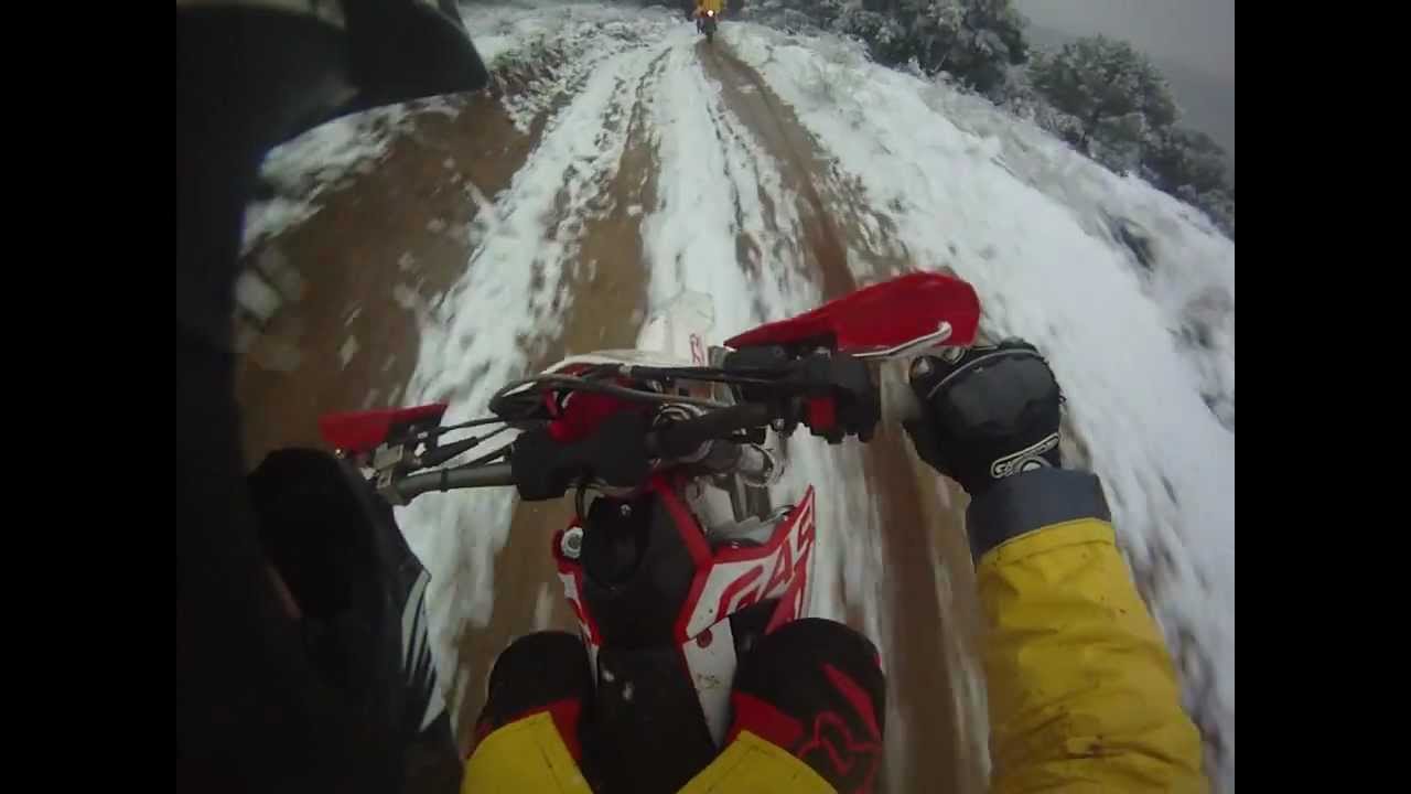Enduro Gas Gas EC 250 4T Racing 2013 Snow Ride - YouTube