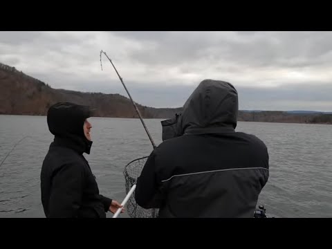 RAYSTOWN LAKE FISHING (EARLY SPRING) - YouTube