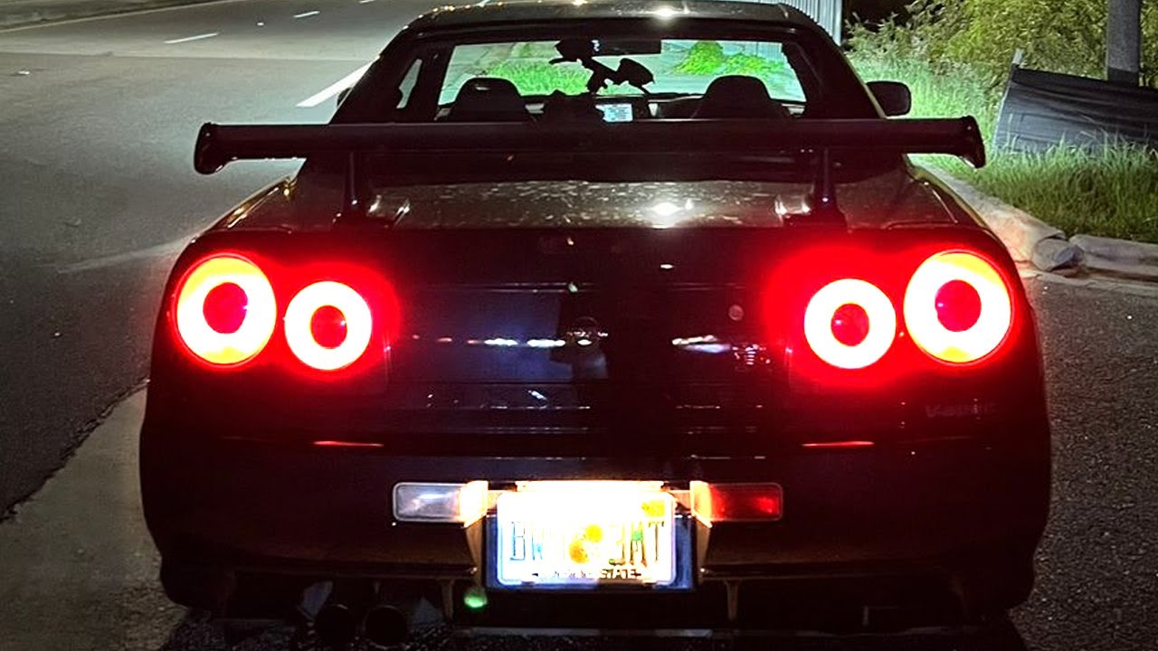 Skyline R34 GTR Quick Night Ride in Florida 4K - YouTube