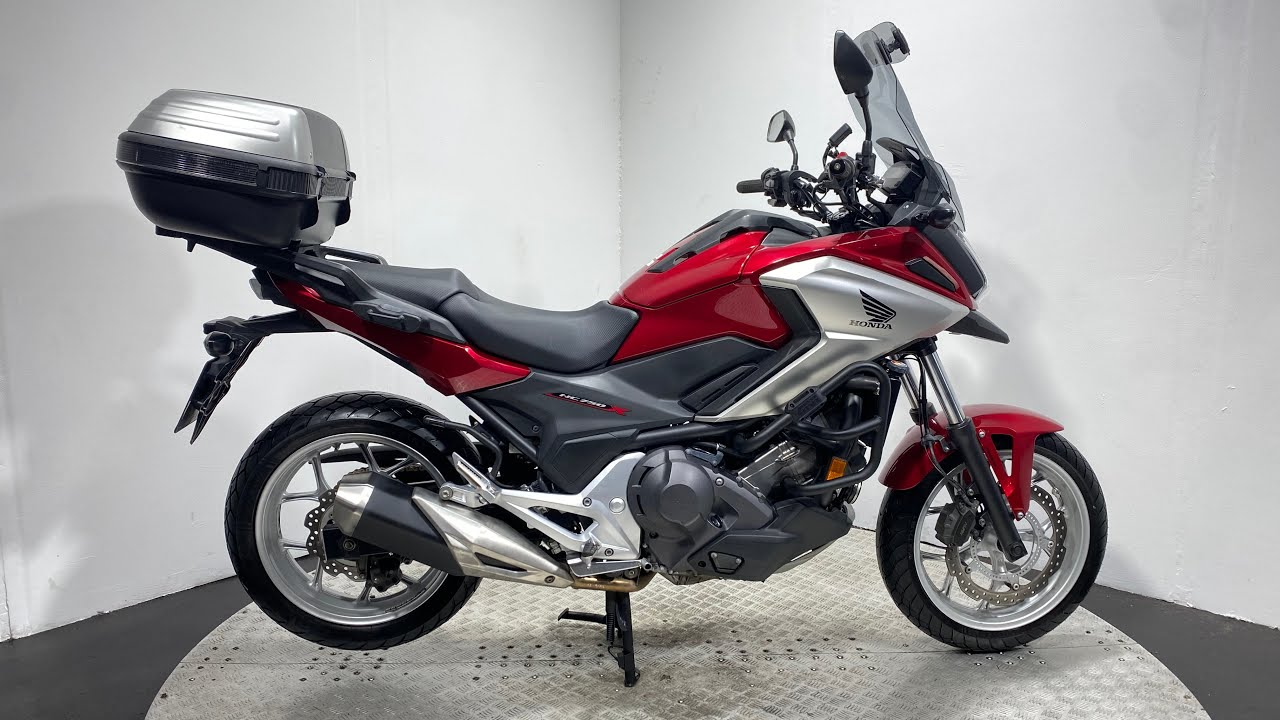 HONDA NC750 X D DCT 2017 14K WALK AROUND / RUNNING VIDEO - YouTube
