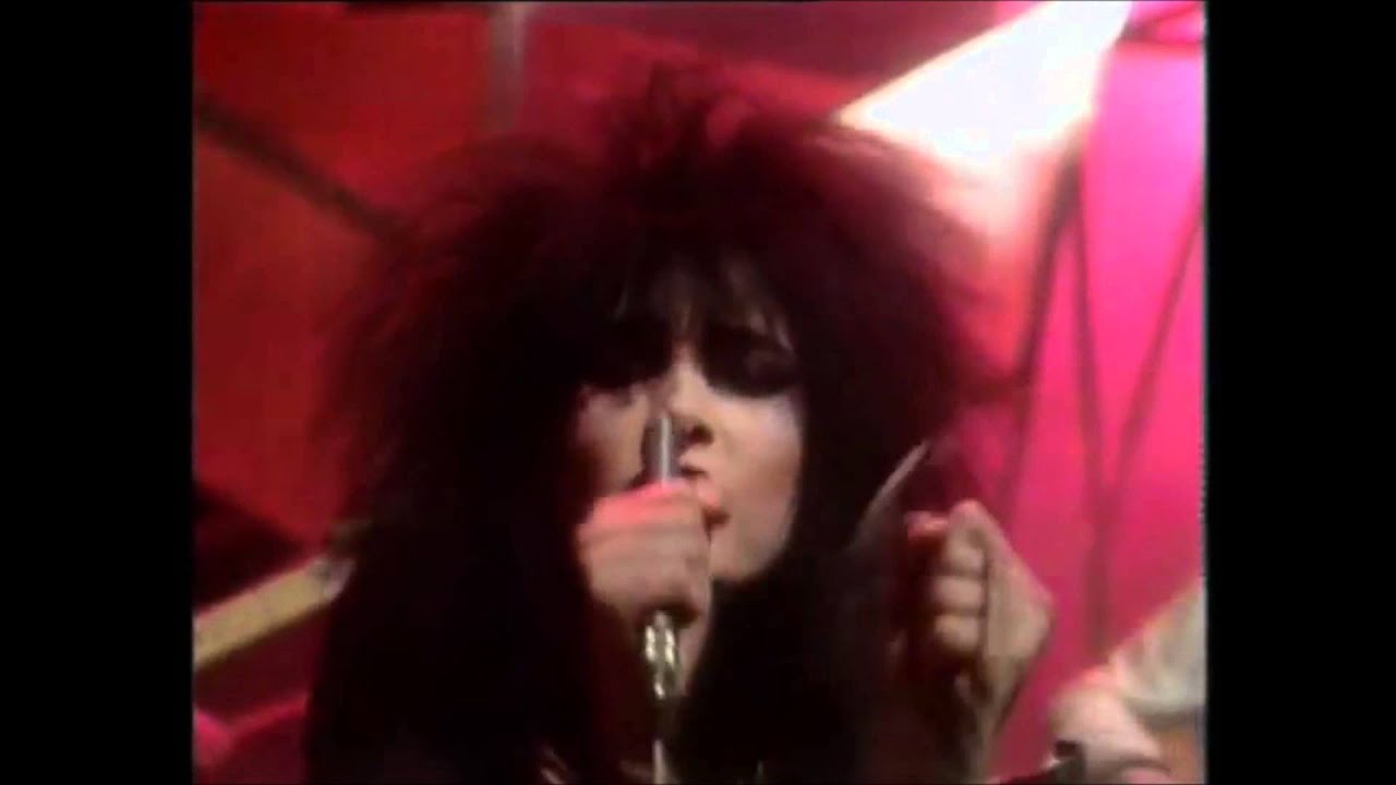 Spellbound by Siouxsie & The Banshees from Top Of The Pops June 1981 ...