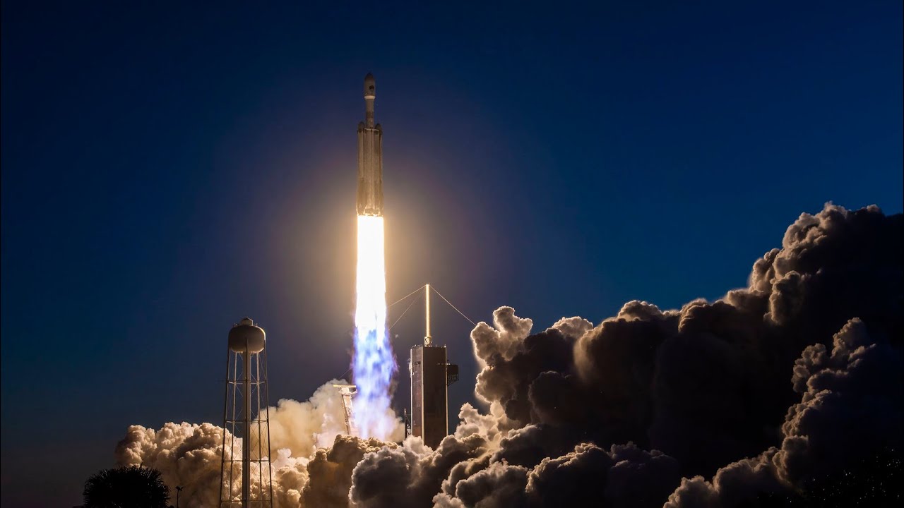 SpaceX Launches Falcon Heavy Rocket From Kennedy Space Center View From ...