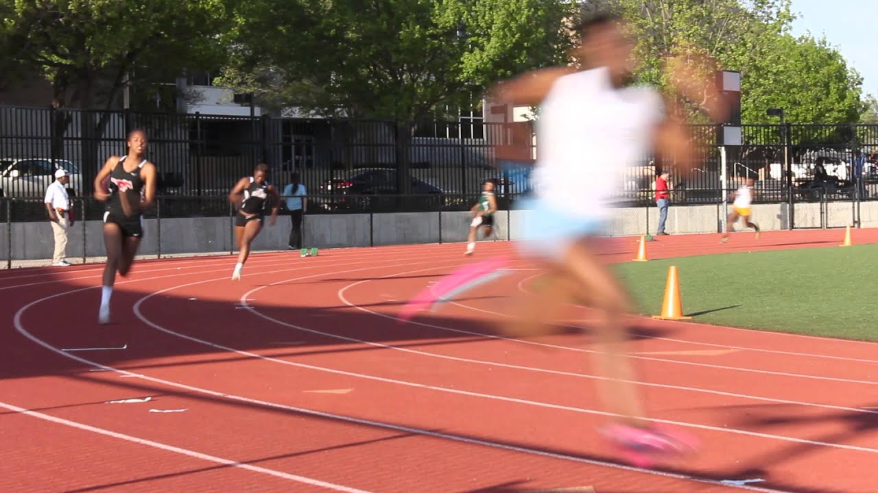 Jordan Otto 400M - YouTube