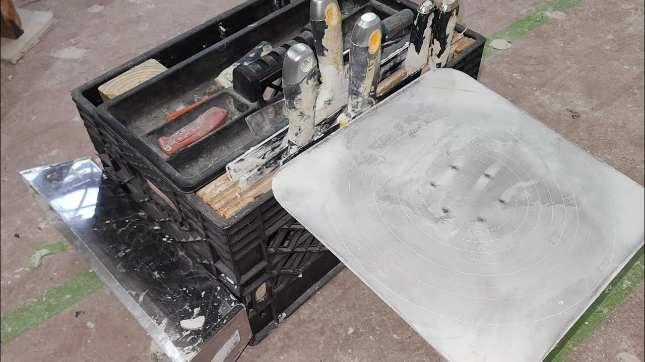 Easy DIY drywall tool box and hawk stand - YouTube