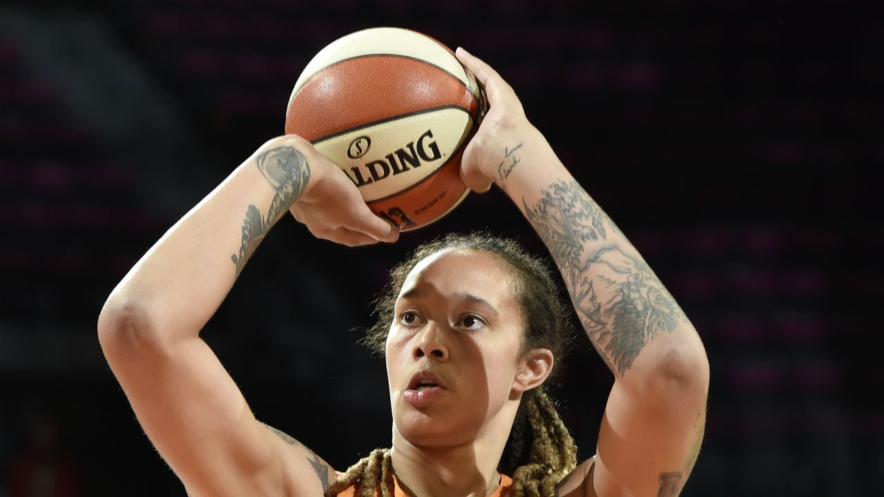 Griner Leads Mercury Past Liberty - YouTube