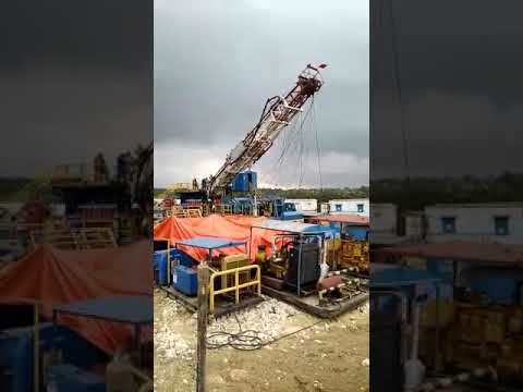 RIG 550 HP Drilling sucses rig up - YouTube