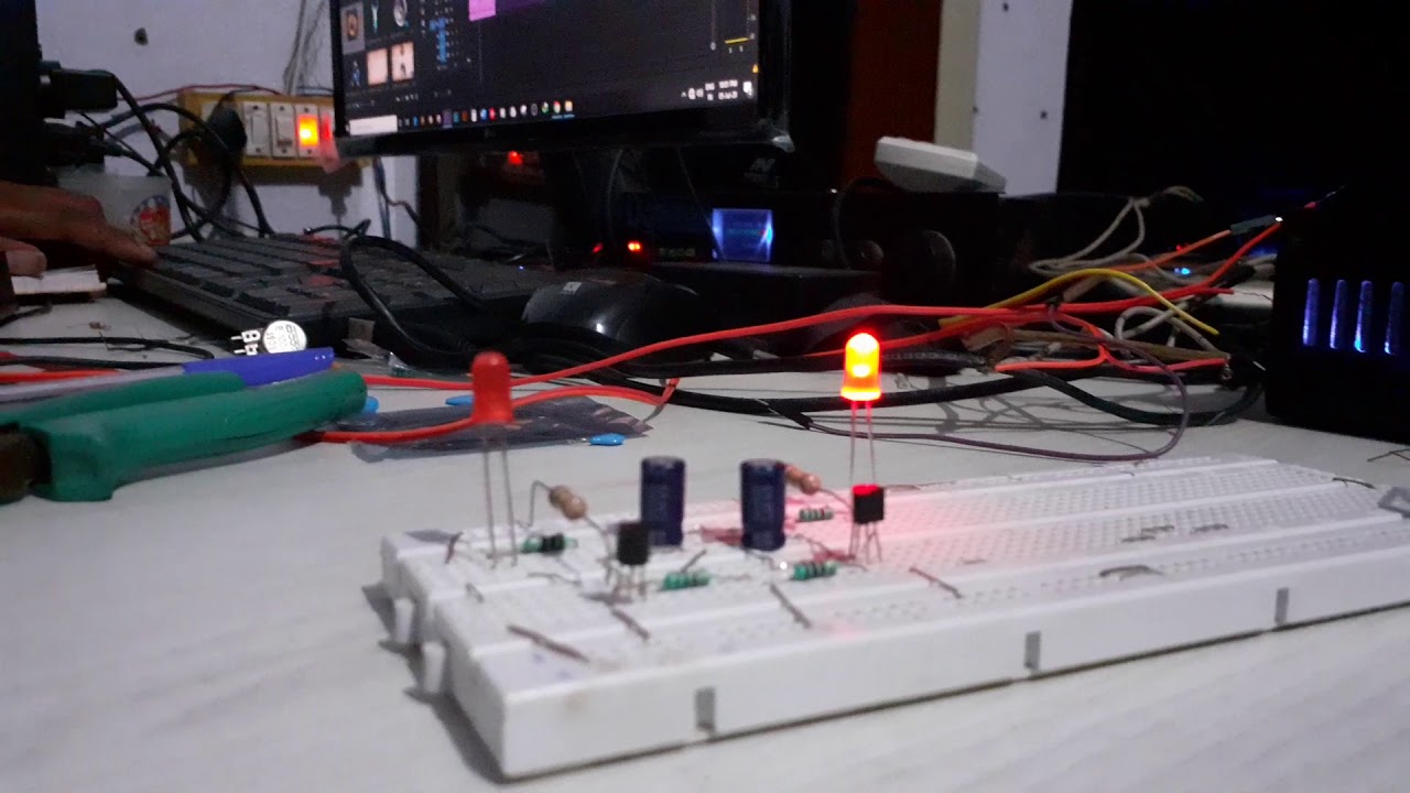 Astable Multivibrator | RC constant 15 sec | Squarewave Pulse generator ...