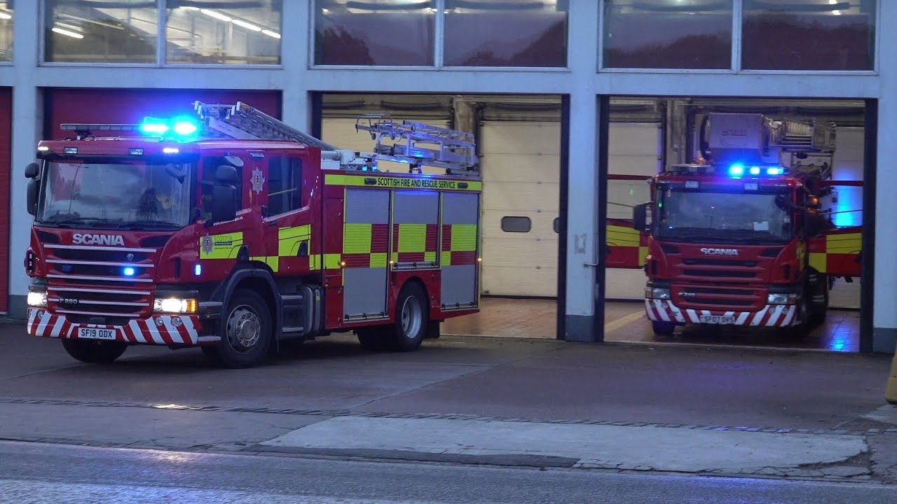 On-call firefighters rush from home to staff a fire engine 🚒 - YouTube