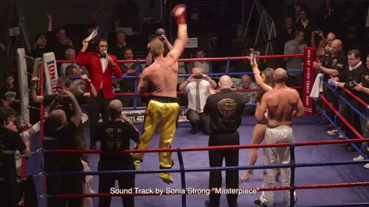 Jamie Moore becomes WKA Kickboxing World Champion - YouTube