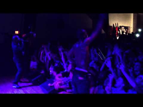 Funk Volume 2012 Tour - Hopsin & Tech N9ne Perform Am I A Psycho