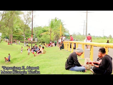 PAGAR KUNING DAN AIRPORT, NONGKRONG ALA ANAK TIMIKA - YouTube
