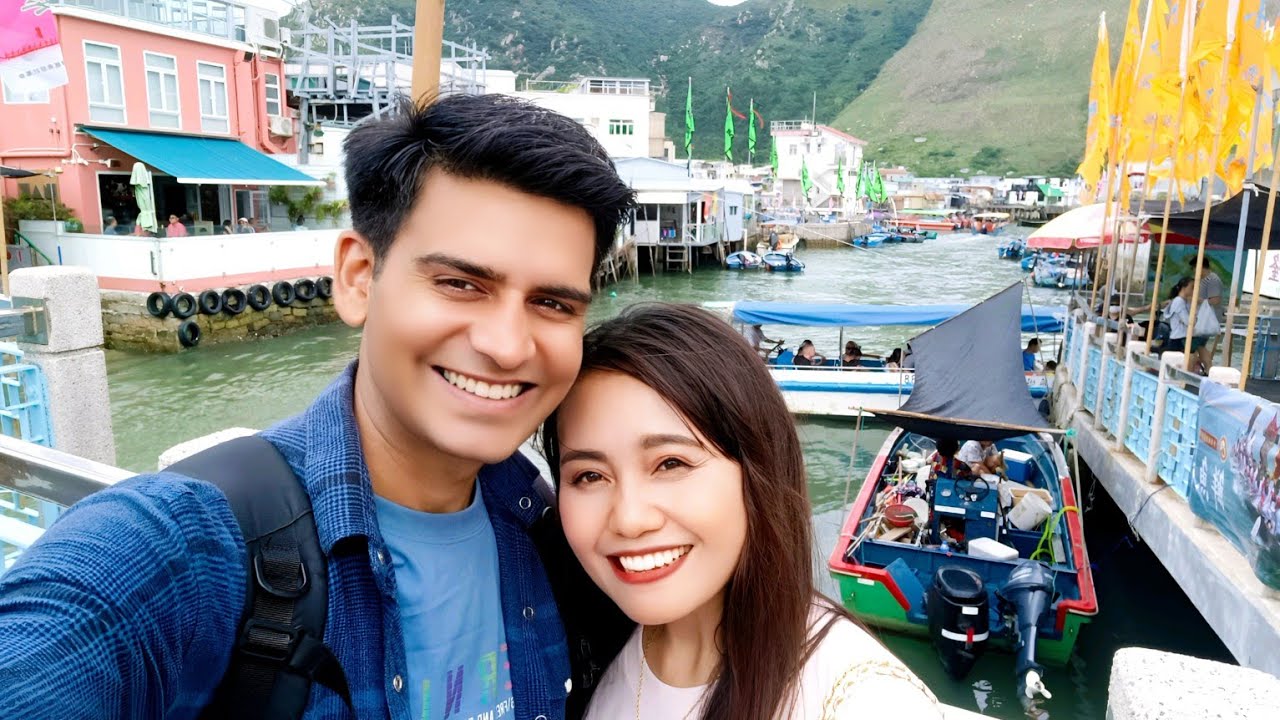 A Stroll Along Tai O Promenade: Hong Kong's Enchanting Waterfront - YouTube