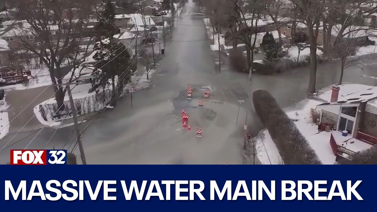 Skokie water main break: Neighborhood flooded, boil order issued - YouTube