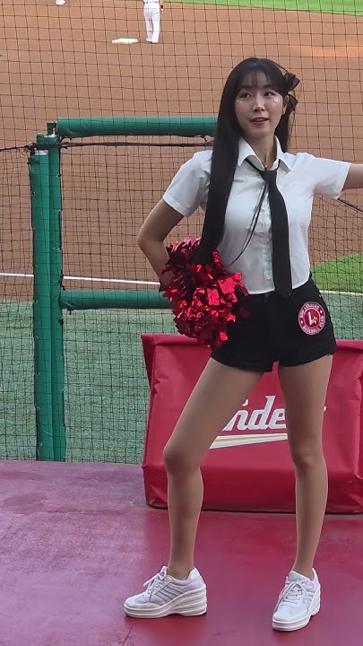 250709 SSG랜더스 승리의라인업 #안지현치어리더 - YouTube