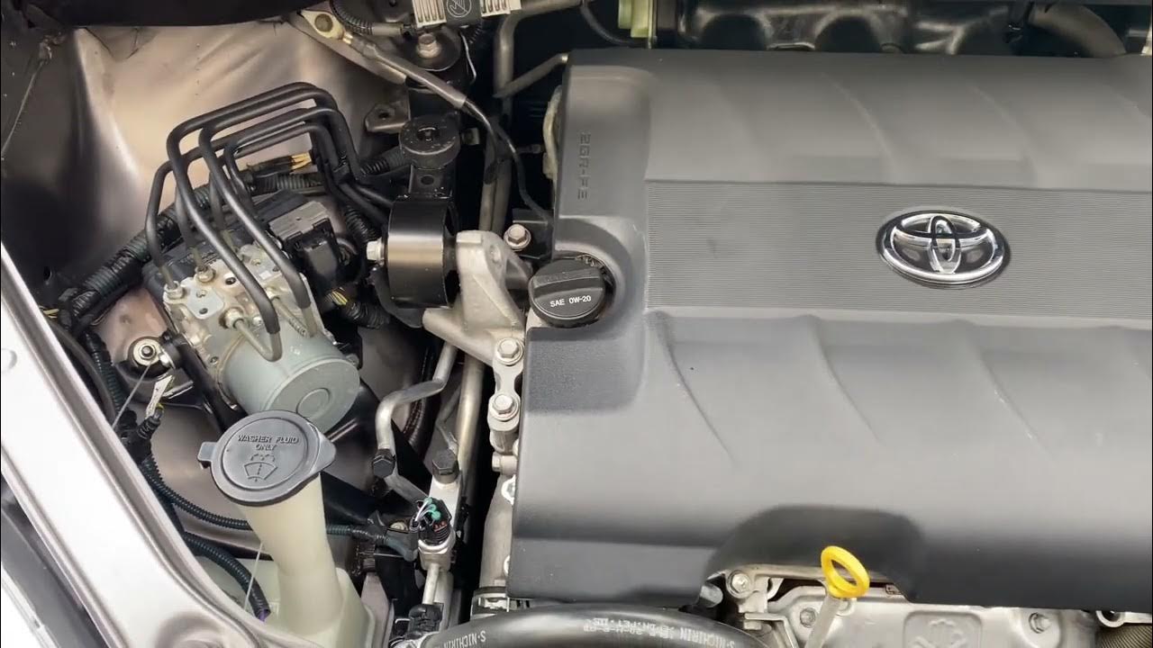 Toyota 2GR-FE V6 engine cold start - YouTube