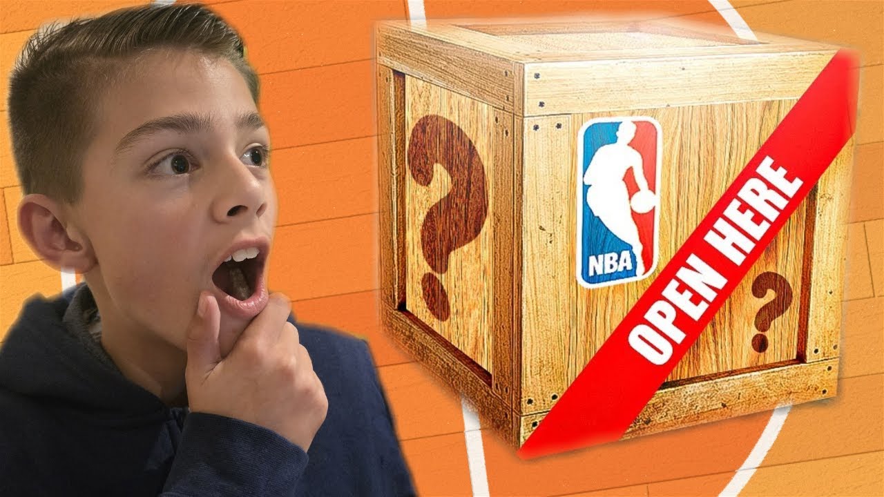 Opening $3,000 NBA Mystery Box! - YouTube