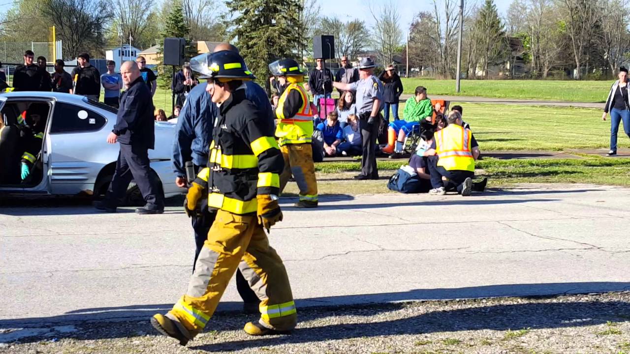 Windham High School Prom Promise mock car accident 2016 - YouTube