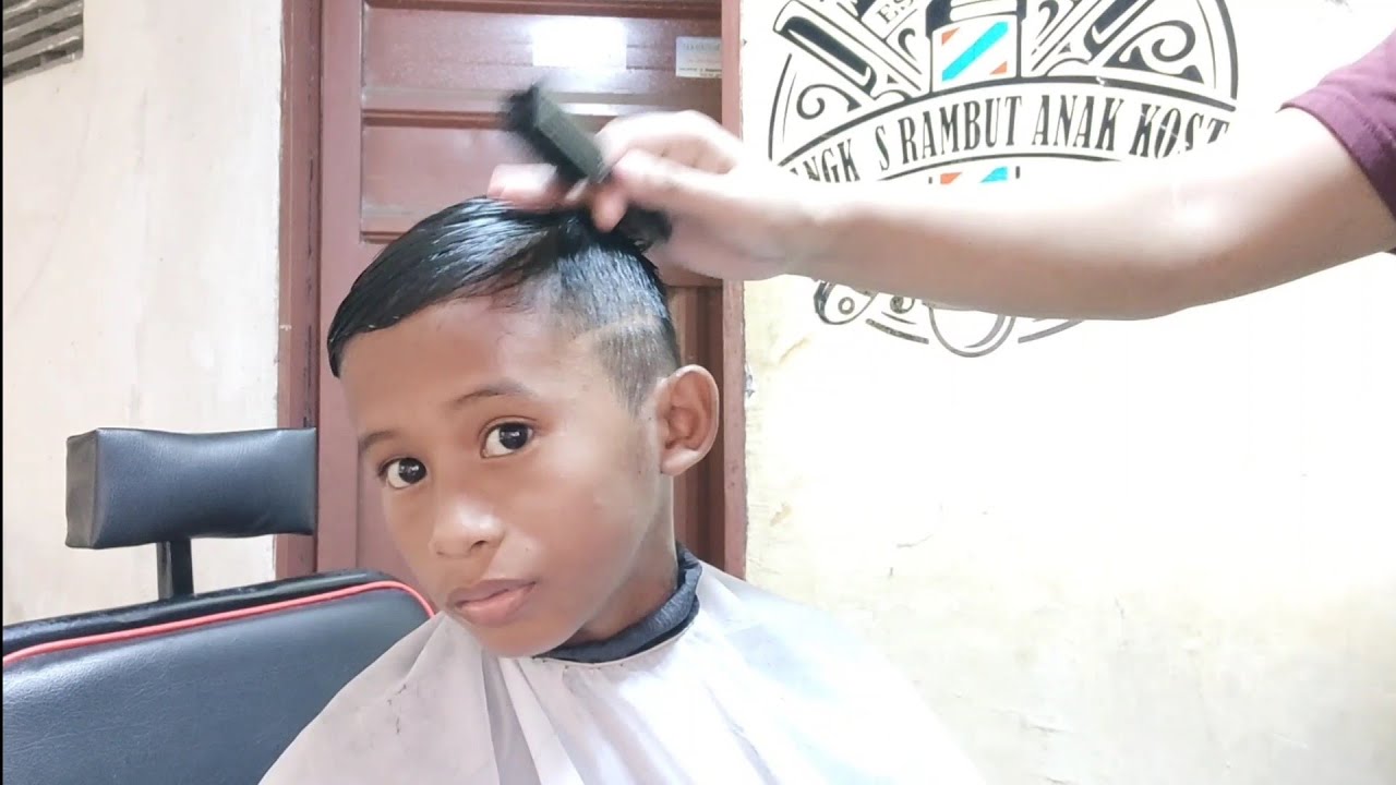 potongan rambut untuk wajah tirus | pangkas rambut anak kost - YouTube