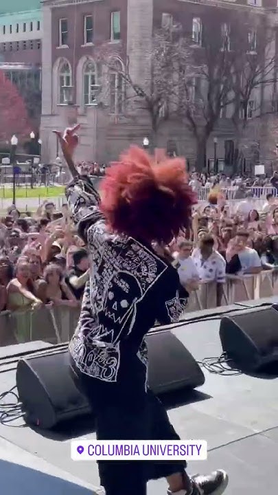 bktherula - tweakin’ together [performing] - YouTube