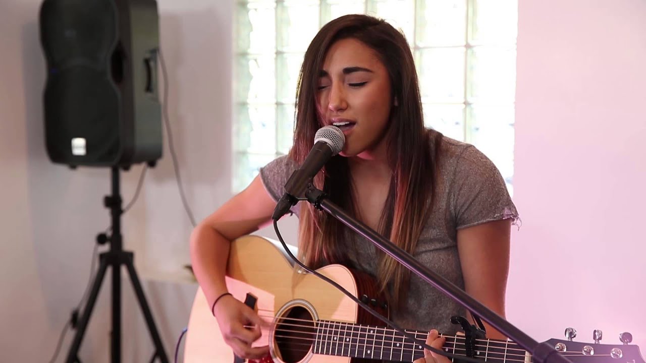 ALEX G Performs Her Original Song "Proof" | What's Trending EXCLUSIVE ...