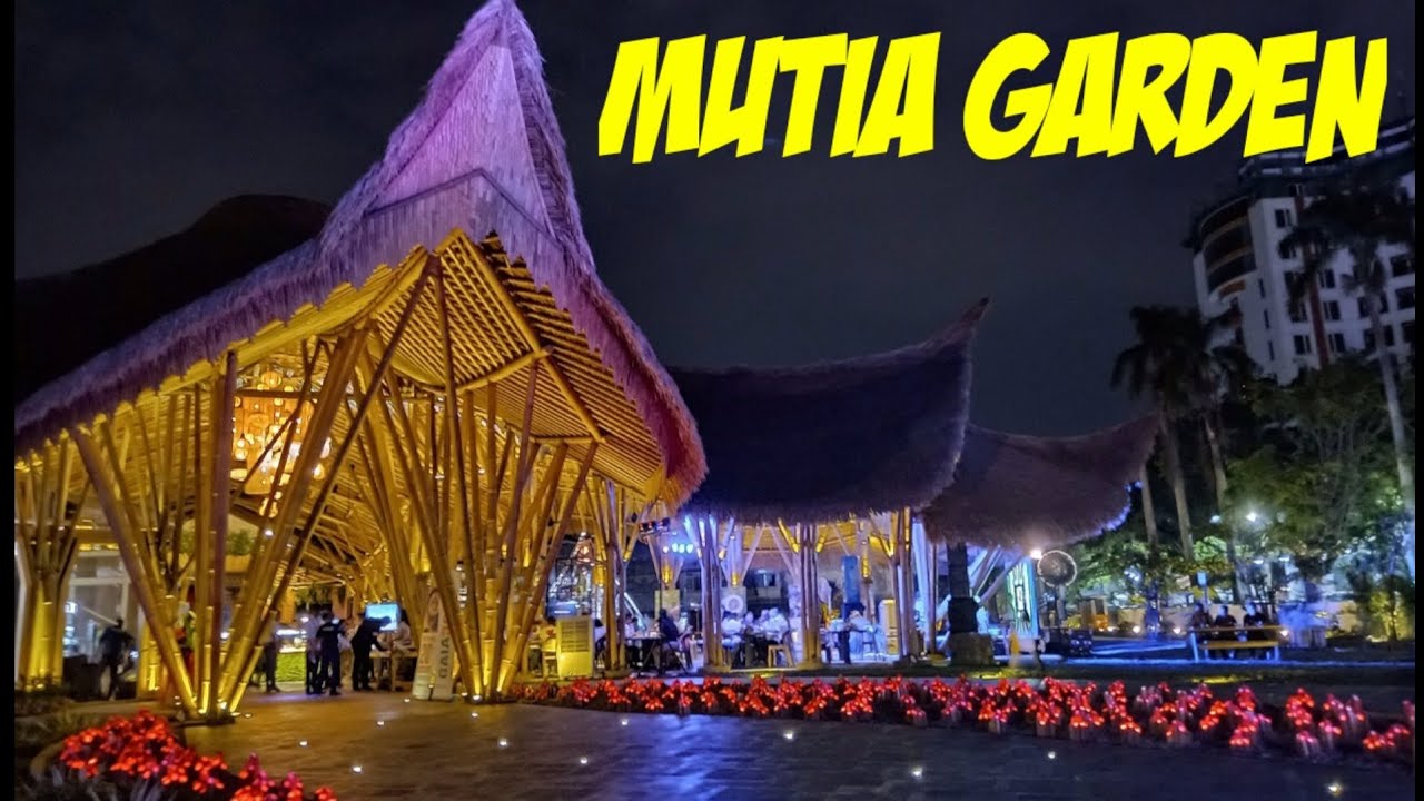 Dinner @Mutia Garden - YouTube