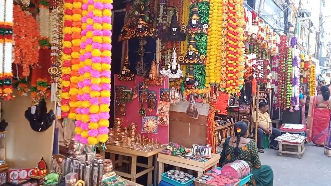 Shops near Govindaraja Temple, Tirupati - YouTube