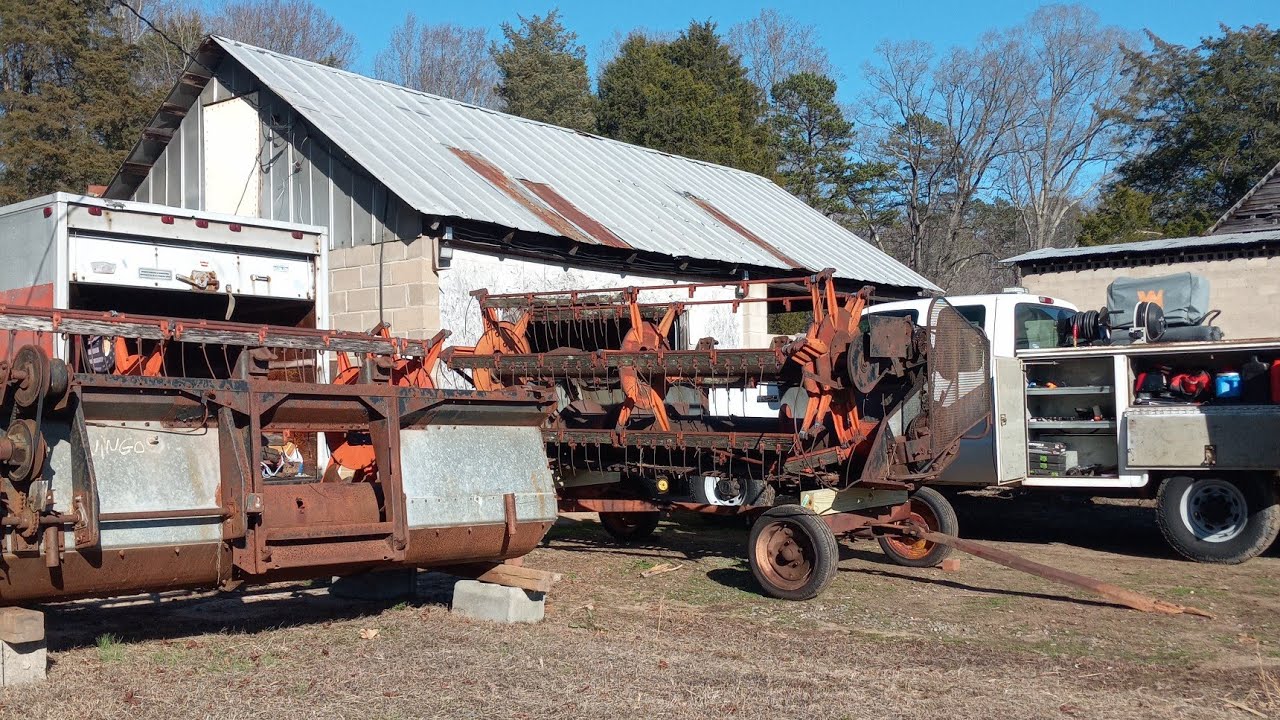 Building a shop built header cart: Gleaner Grain heads EVERYWHERE ...