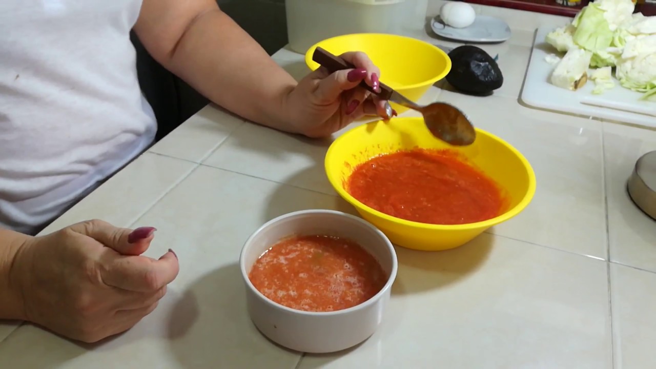 Salsa de Tomate Guajillo para Panuchos, Garnachas, Negritos - YouTube