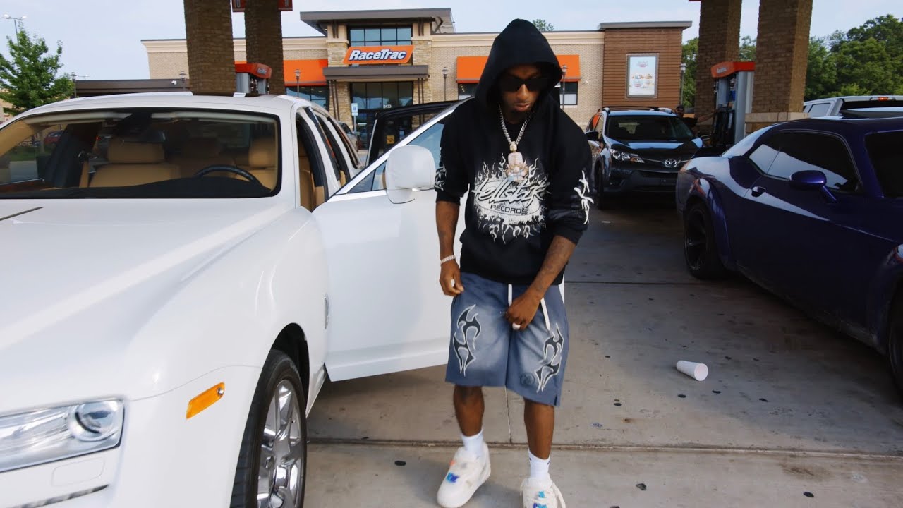 DTB J5ive- Dumb wit it (official video) - YouTube