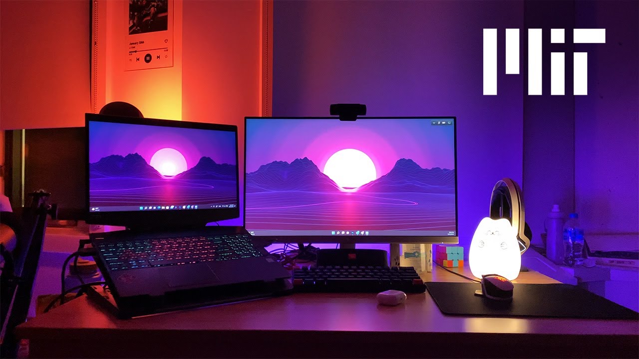 My UNIVERSITY Desk Setup 2022 - YouTube
