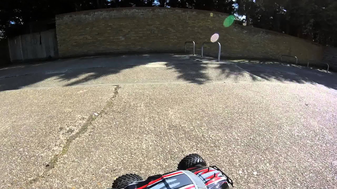 FTX Bugsta with carnage body and sky rc brushless combo 9t - YouTube