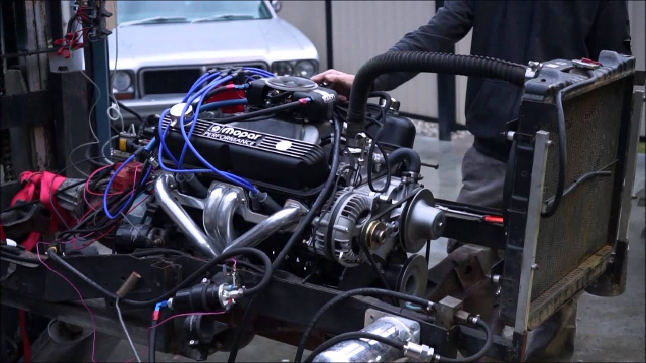 Chrysler 360ci Small Block LA Engine Test - YouTube