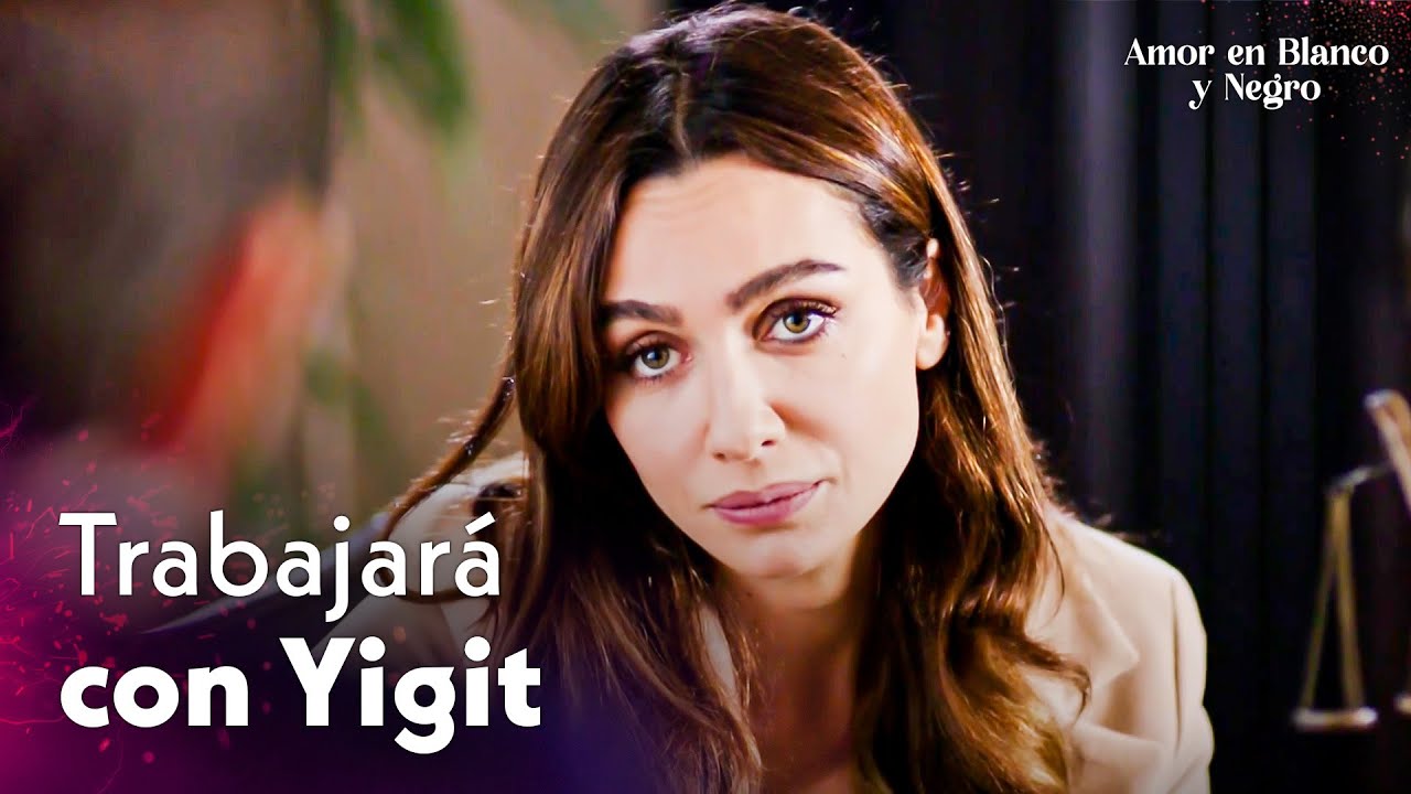 Aslı quiere ver a Ferhat y Sr. Namık en la cárcel - Siyah Beyaz Aşk | Mejores Escenas - YouTube