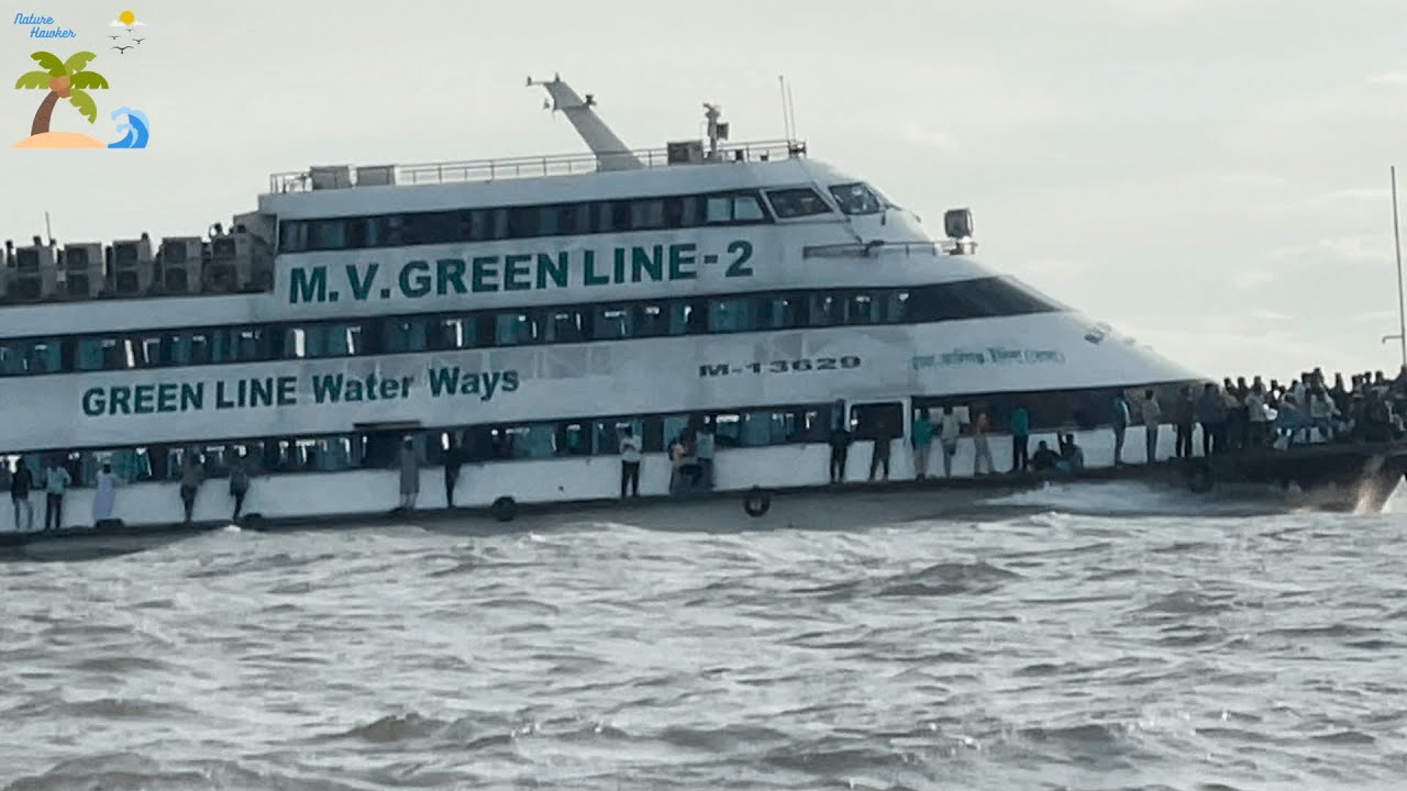উত্তাল মেঘনাকে গ্রিন লাইনের ঢেউ আরো ভয়ংকর করে তুলেছিল।। Green line ...