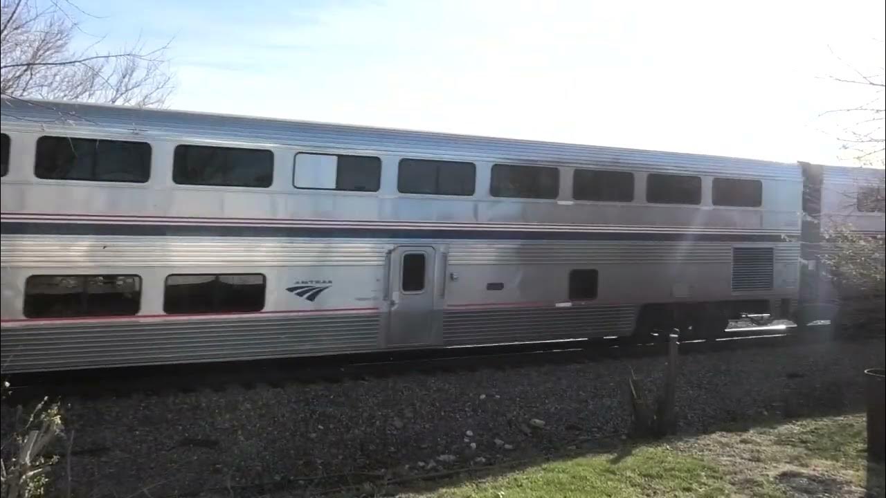 Amtrak 140 East in Wyanet, IL 12/2/21 - YouTube