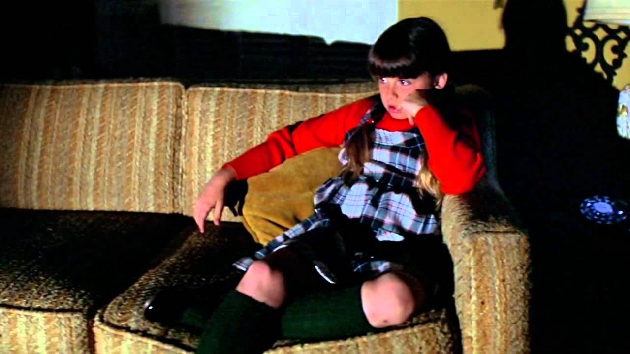 Halloween Laundry Room Scene - YouTube