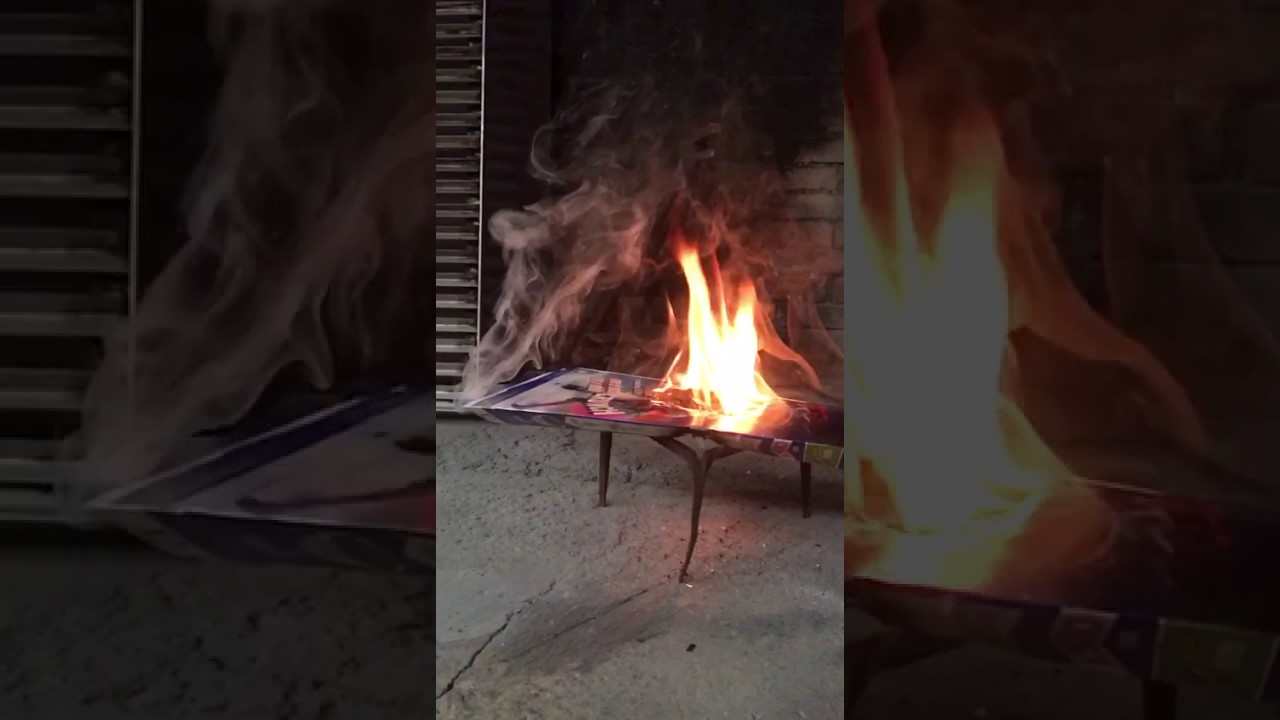 Quemando caja de cereales a 8000 °C - YouTube