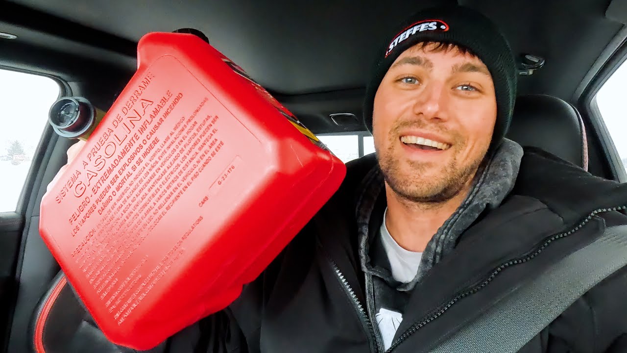 Out Of Fuel Blowing Snow. Will 2 Gallons Get It Going?? - YouTube