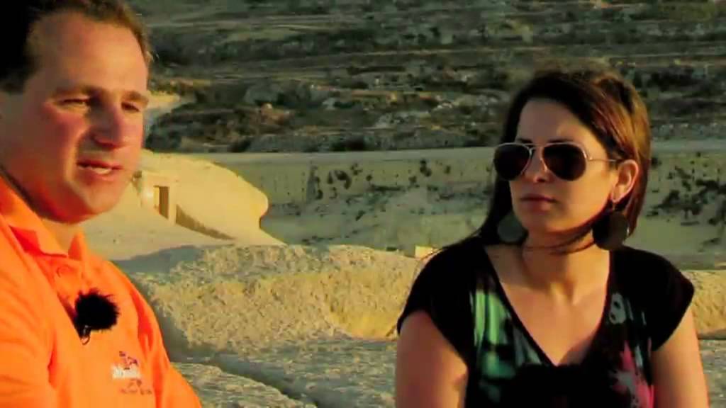 Diving Reqqa point with Atlantis diving centre - YouTube