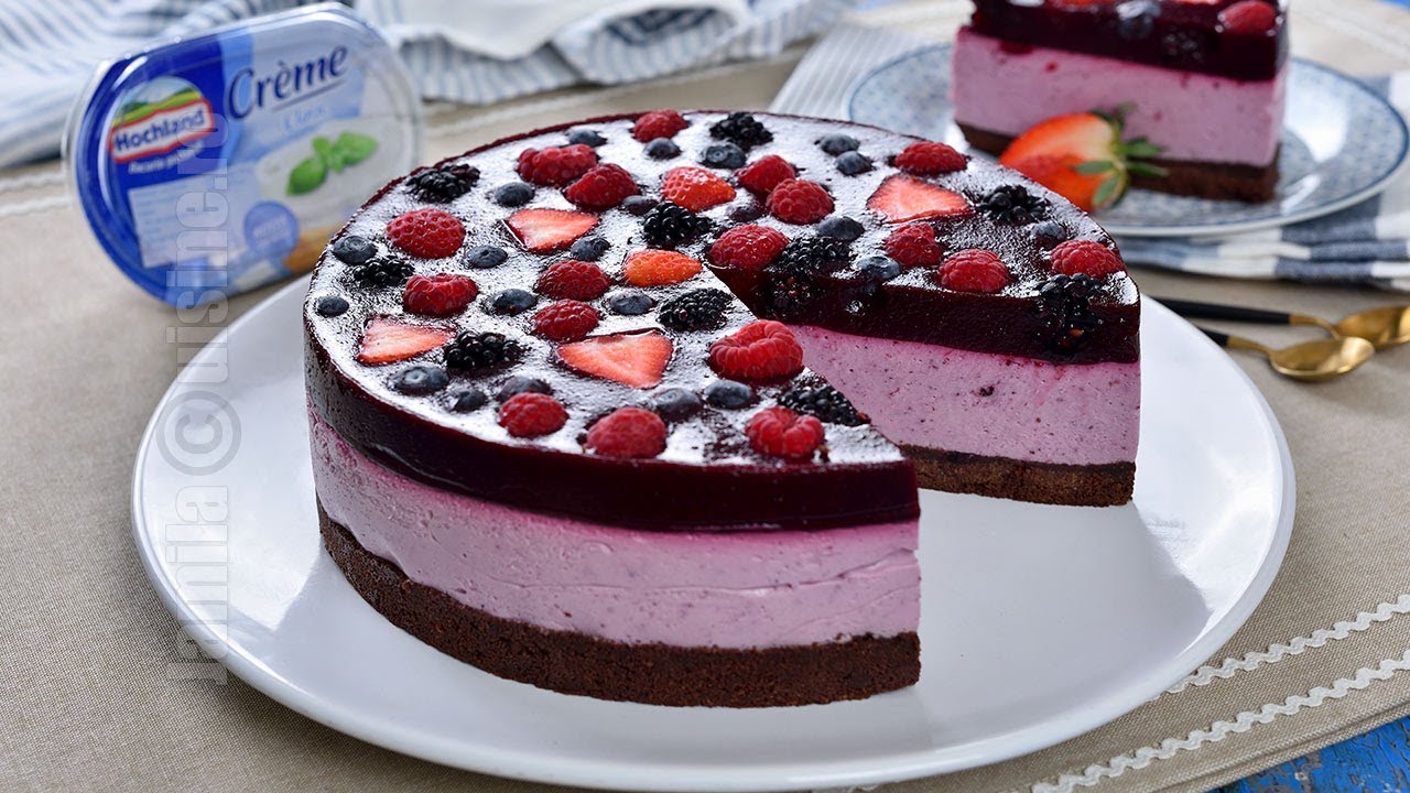 Cheesecake cu fructe de padure fara coacere | JamilaCuisine - YouTube