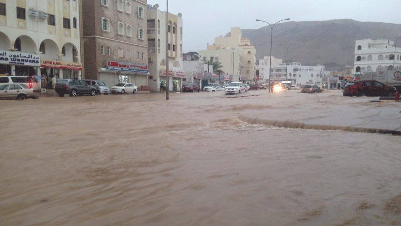 Oman weather: Al Hamriya flooded - YouTube