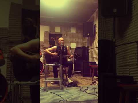 Hamo & Tribute 2 love - Ona gre ( Borut Kocet cover)