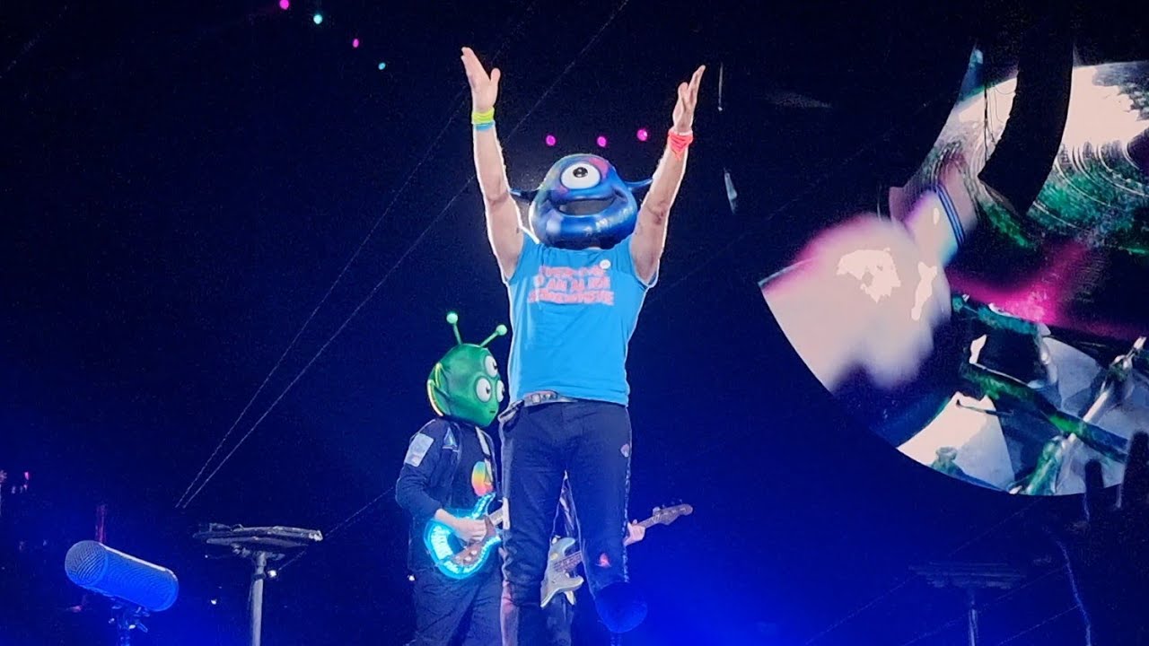"Infinity Sign/Something Just Like This" -Coldplay Live in Manila 2024 ...