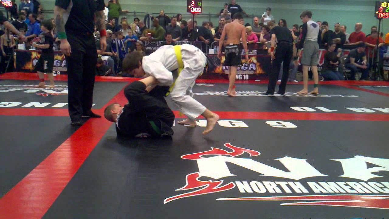 Ethan Wales Naga Nashville - YouTube
