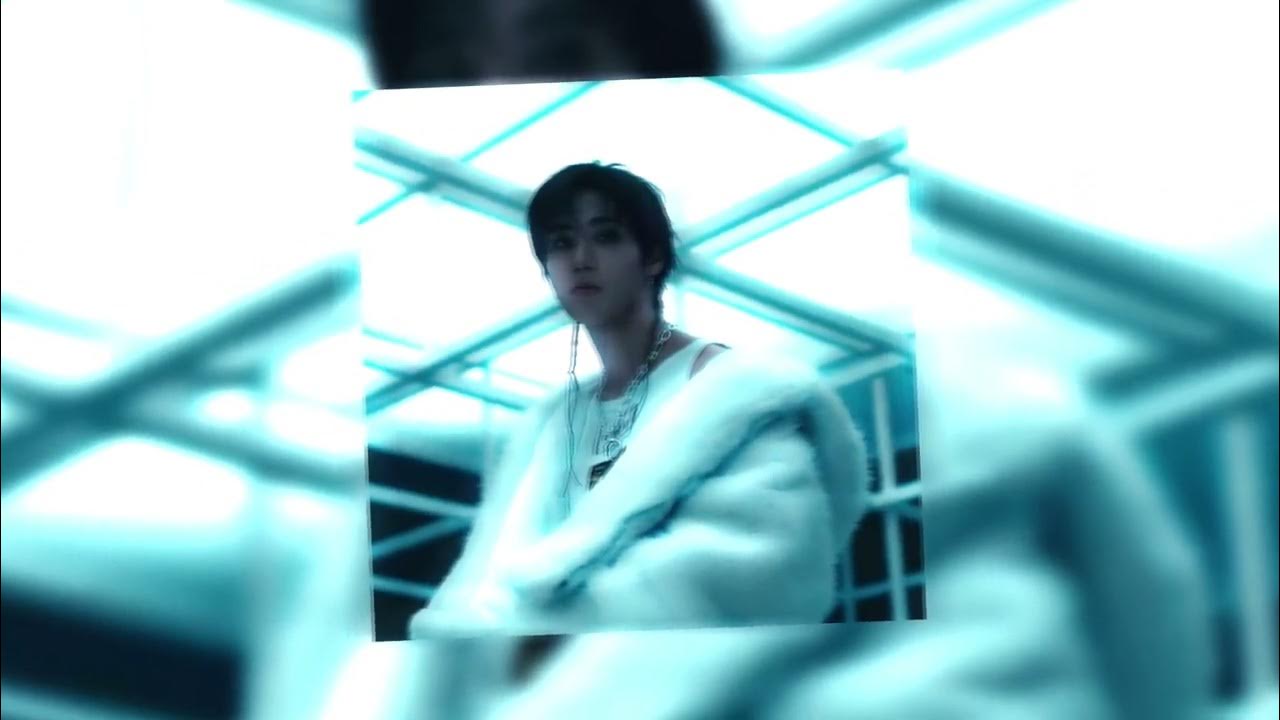 STRAY KIDS - WALKING ON WATER { Speed Up } - YouTube