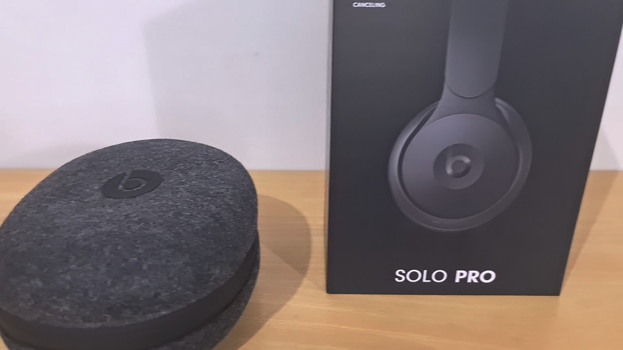 Beats Solo Pro Black - YouTube