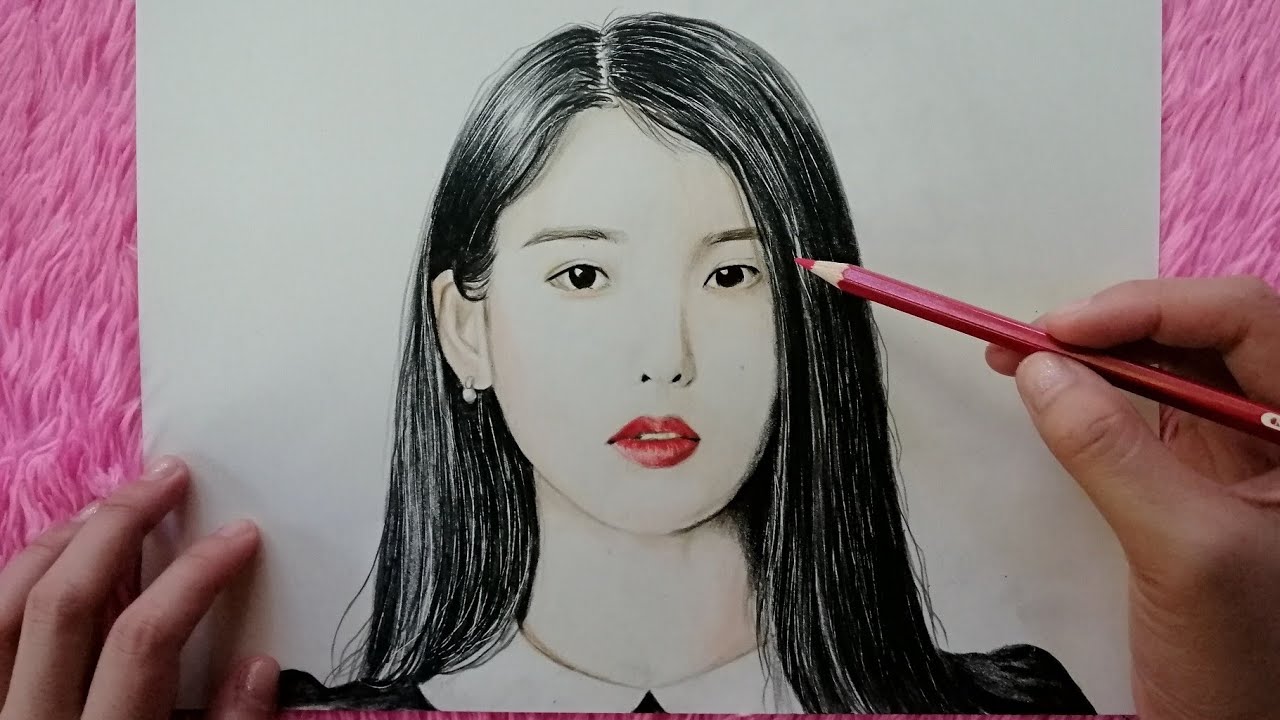 Drawing a colored portrait using colored pencils / Speed Drawing of IU ...